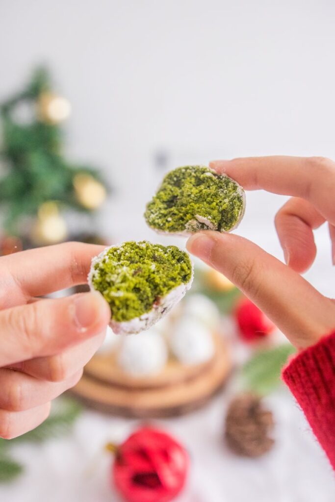 Matcha Cranberries Crinkle Cookie - Niko Neko Matcha